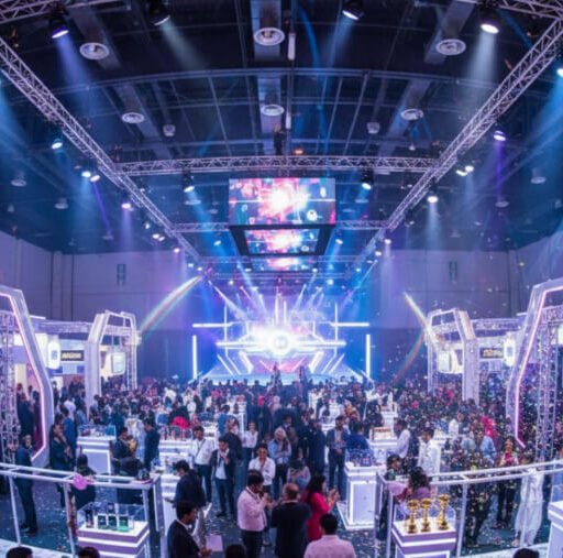 How Logistics Agencies Handle Oversized Booth Materials & Exhibition Cargo